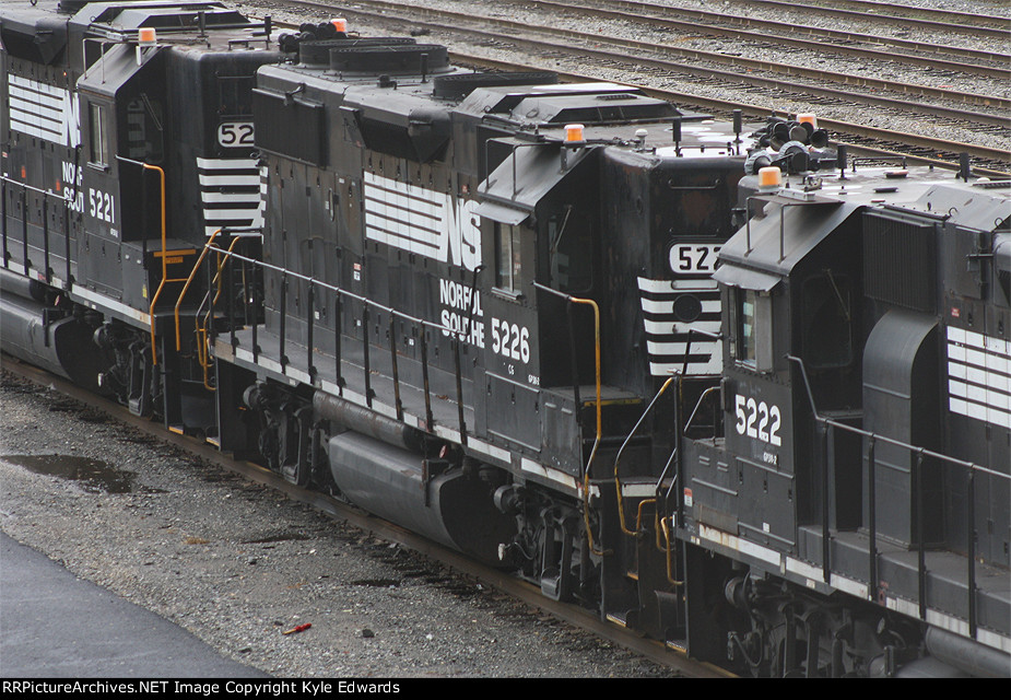 NS GP38-2 #5226